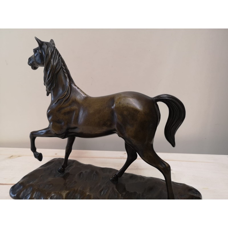 Cheval en bronze